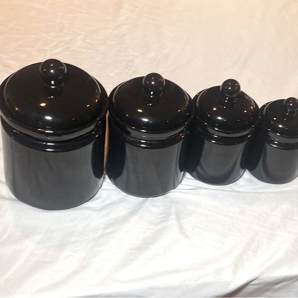 Cooks Club | Kitchen | Set Of 4 Large To Small Ceramic Canisters From ...